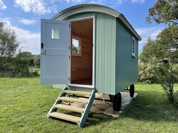 Carpenter provides haven for eco-conscious families | The Woodworker ...