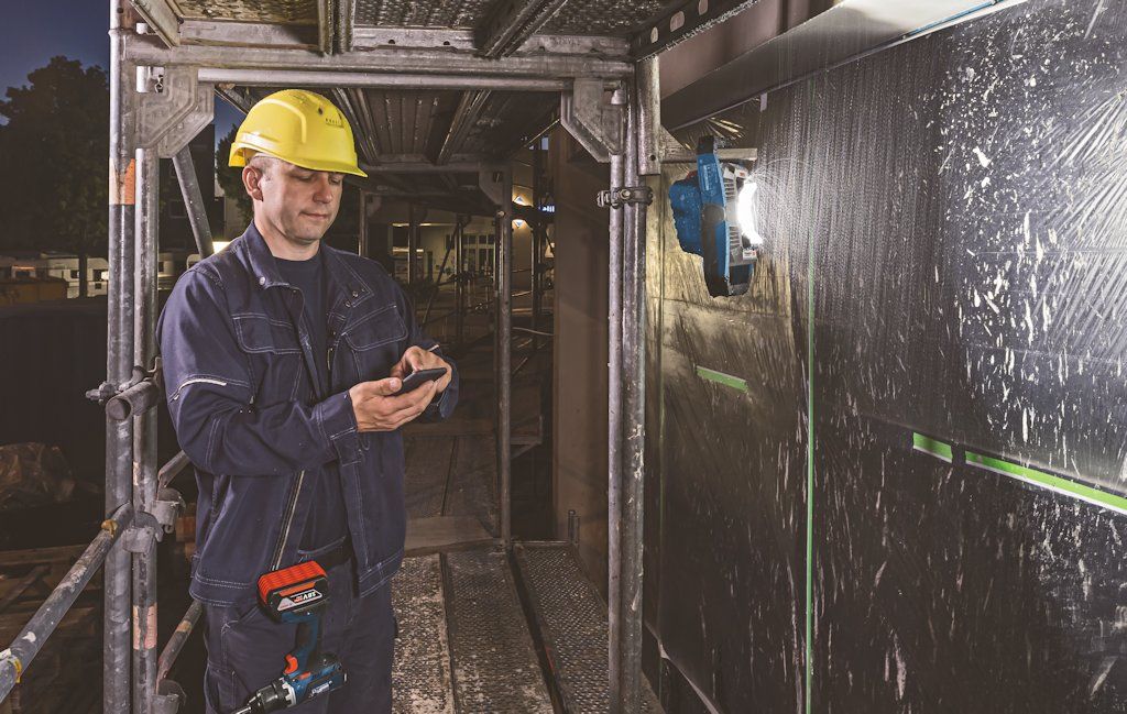 Worklight with connectivity module... | The Woodworker - Home of Get ...